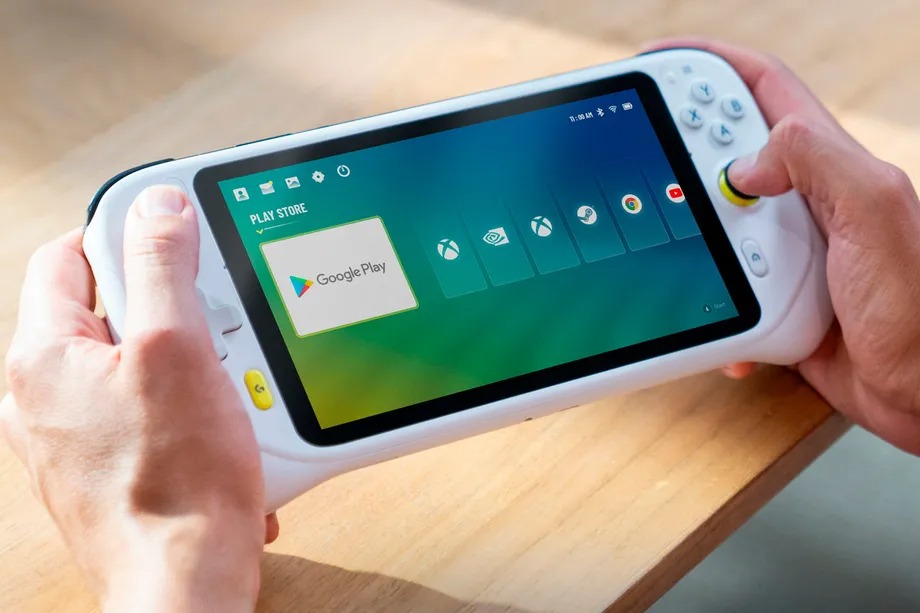 Logitech : premières images de leur console portable - Qualcomm ...